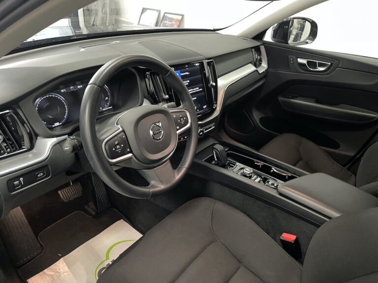 Volvo XC60 Mildhybrid B4 AWD - Inovauto