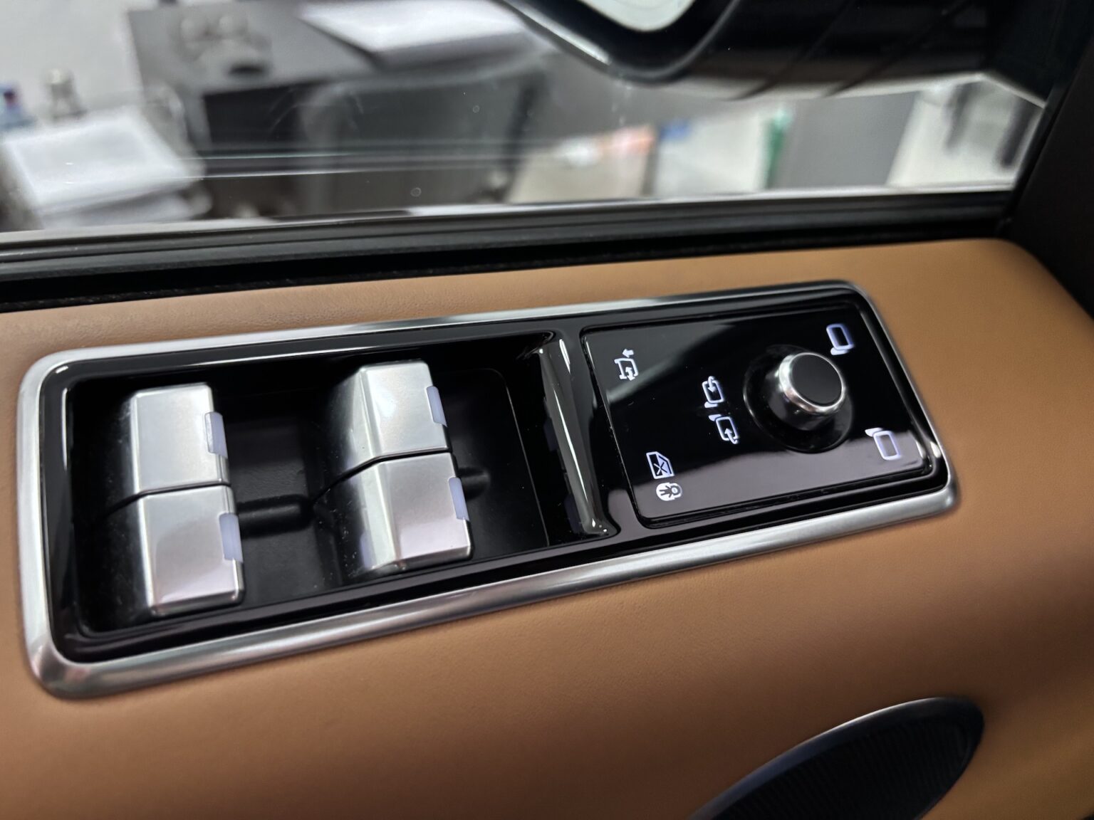 Range Rover Sport Autobiography P400 PHEV - Inovauto